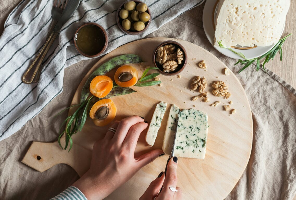 Cholesterol-Friendly Cheese Options | Benecol UK